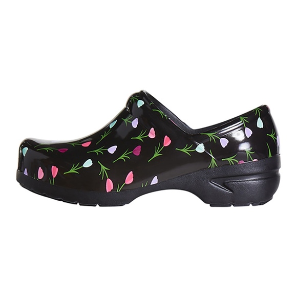 Anywear | Shoes | Anywear Multi Tulips Slip Resistant Nurse Clogs ...